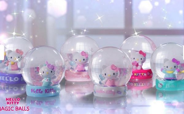 UN PEZZO HELLO KITTY MAGIC BALLS SBABAM